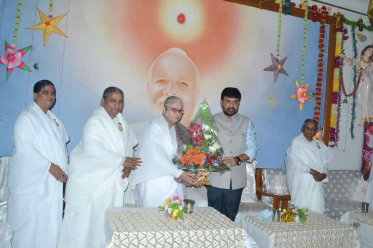 Parliamentary Affairs Minister of Maharashtra, Sanjay Bansode ...